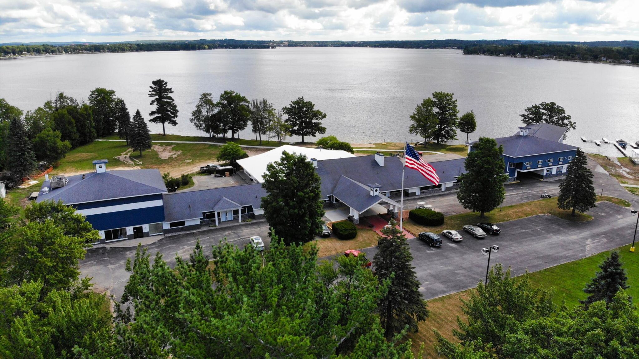 Home - Lake Cadillac Resort